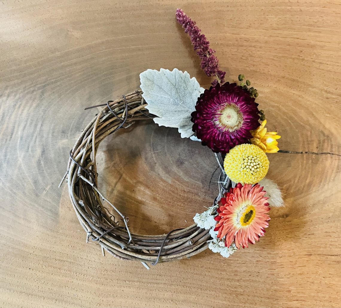 How to Make an Everlasting Mini Wreath - Grateful Heart Home & Garden